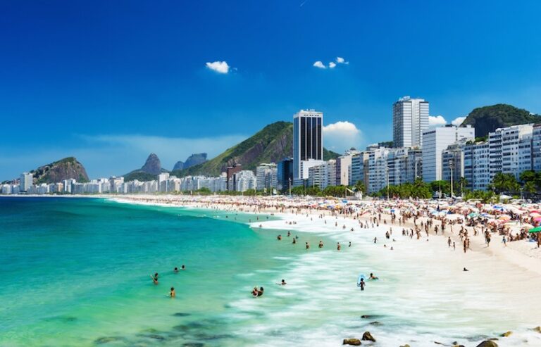 10 Best City Beaches in the World (+Photos) - Touropia