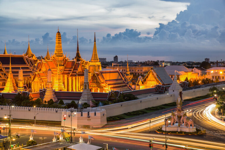 17 Most Beautiful Palaces in the World (+Photos) - Touropia