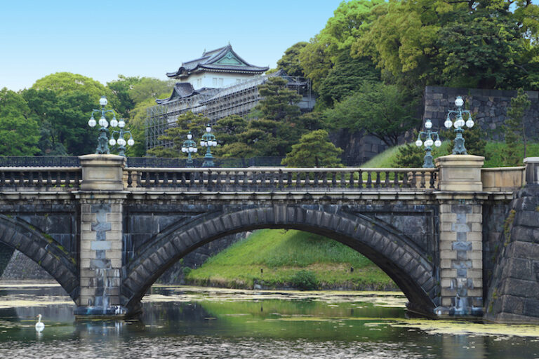 11 Most Beautiful Official Residences You Can Visit Around the World ...
