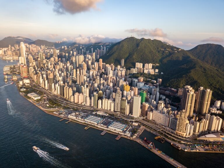 17 Amazing Island Cities around the World (+Photos) - Touropia