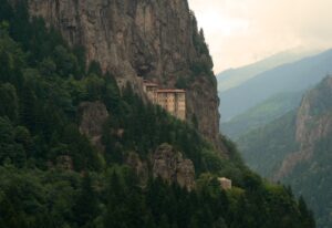 The 10 Most Amazing Christian Monasteries around the World (+Photos ...