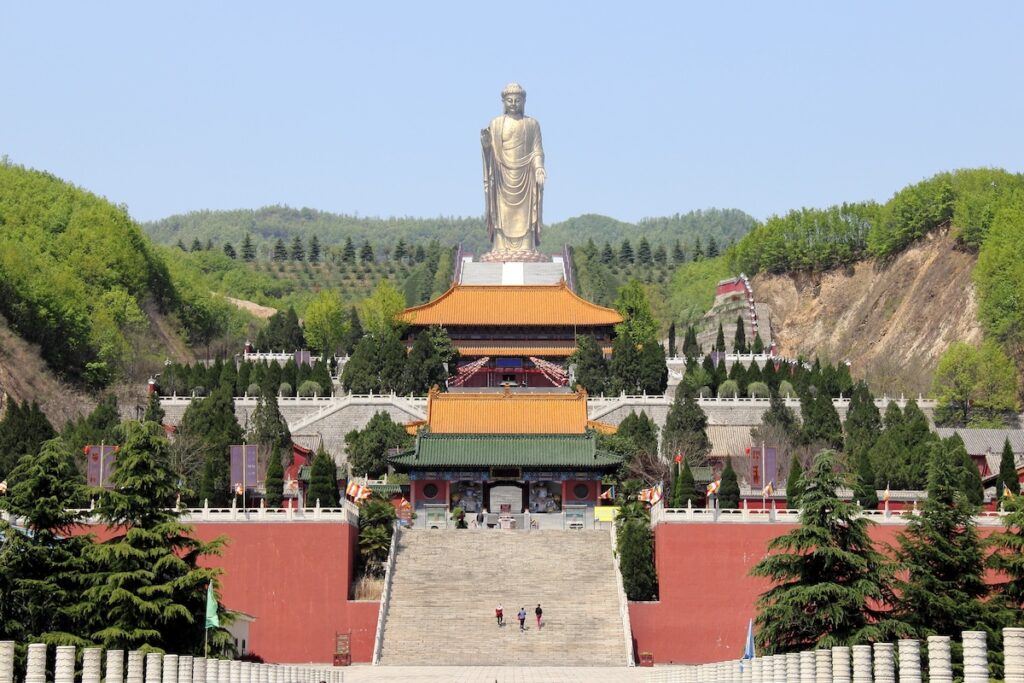 20 Largest Statues in the World (+Photos) - Touropia
