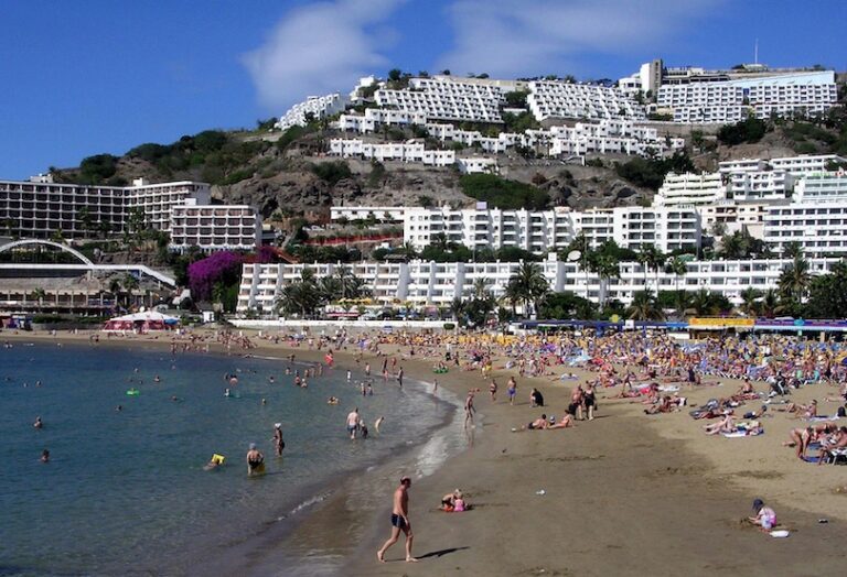 11 Best Spanish Islands You Should Visit (+Map) - Touropia