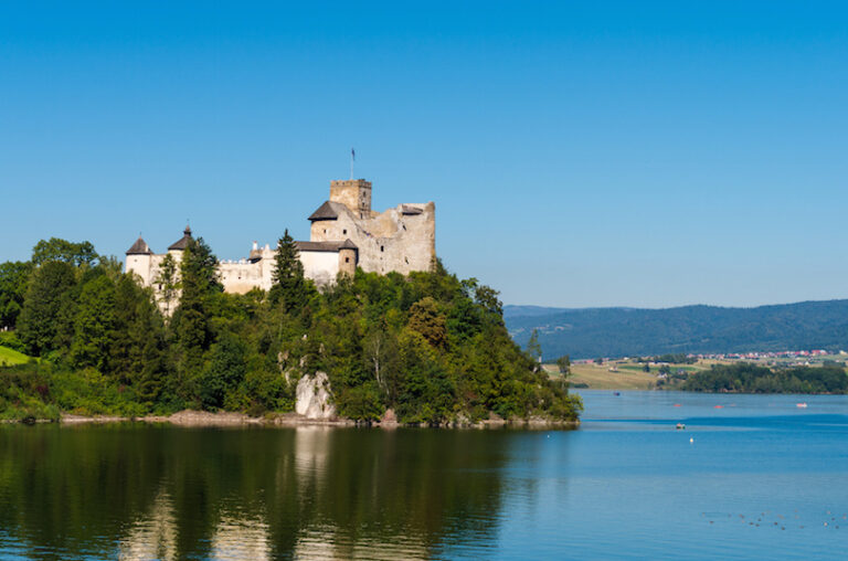 16 Polish Castles Straight Out of a Fairy Tale (+Map) - Touropia