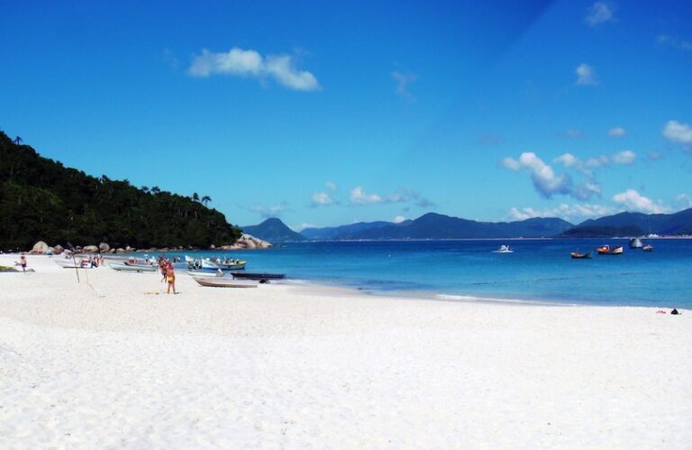 10 Most Beautiful Islands in Brazil (+Map) - Touropia