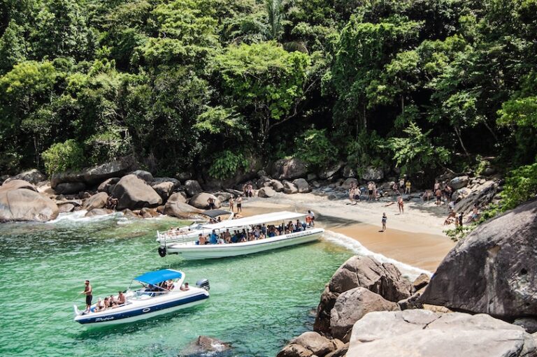 10 Most Beautiful Islands in Brazil (+Map) - Touropia
