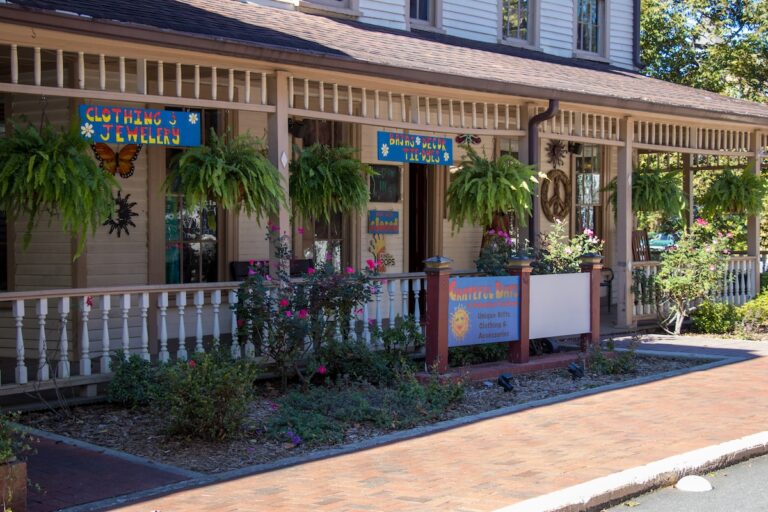 12 Most Charming Small Towns in Georgia (+Photos) - Touropia