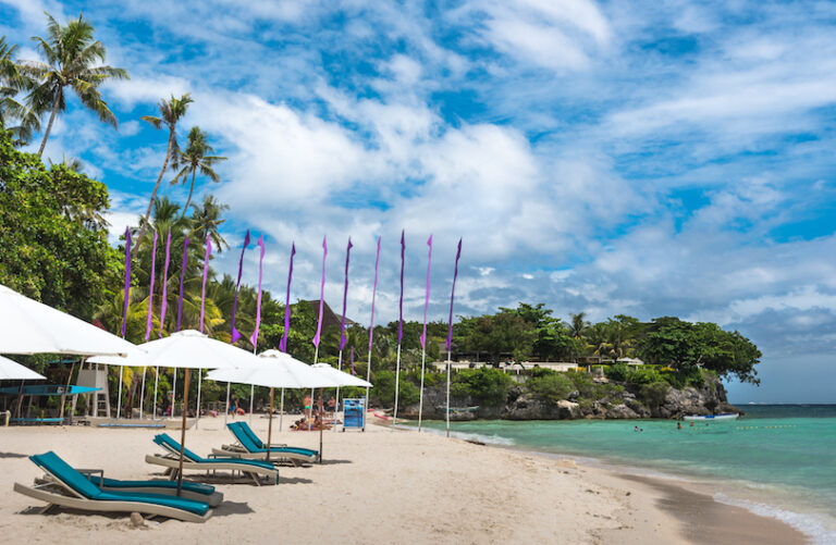 A Guide to the Philippines’ Best Beaches (+Map) - Touropia