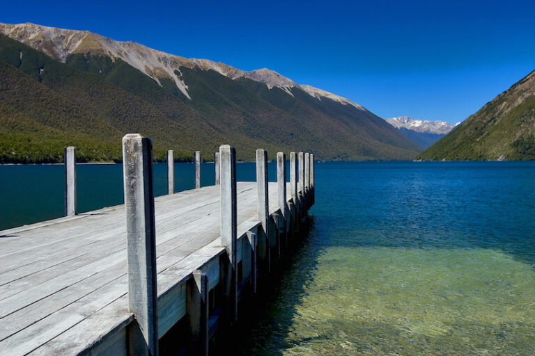 You Won’t Believe the Colors of New Zealand Lakes (+Photos) - Touropia