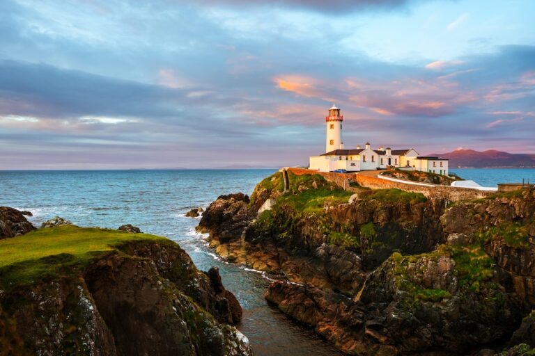 28 Most Iconic Lighthouses around the World (+Map) - Touropia
