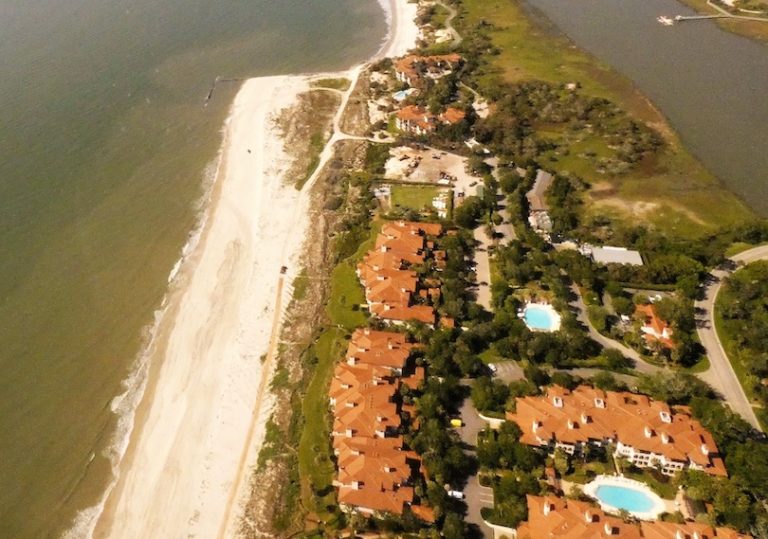 11 Georgia Beaches Perfect for a Relaxing Escape (+Map) - Touropia