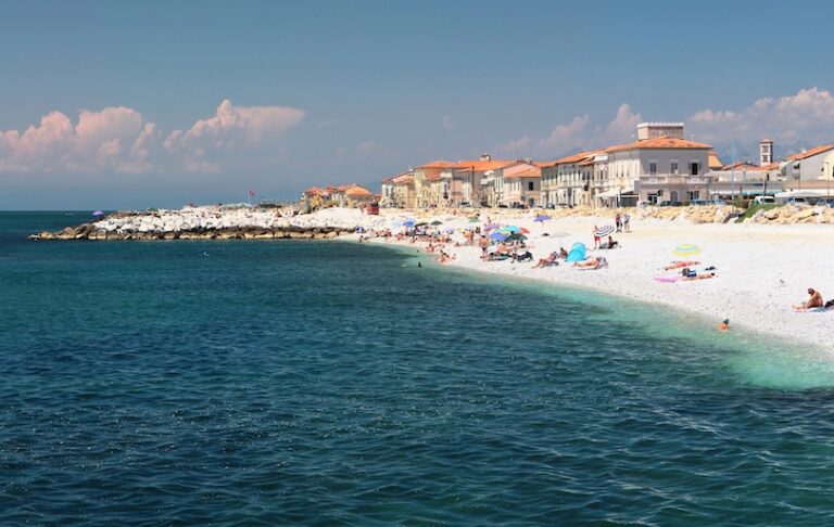 Fabelhafte Marina Di Pisa Ebenbild