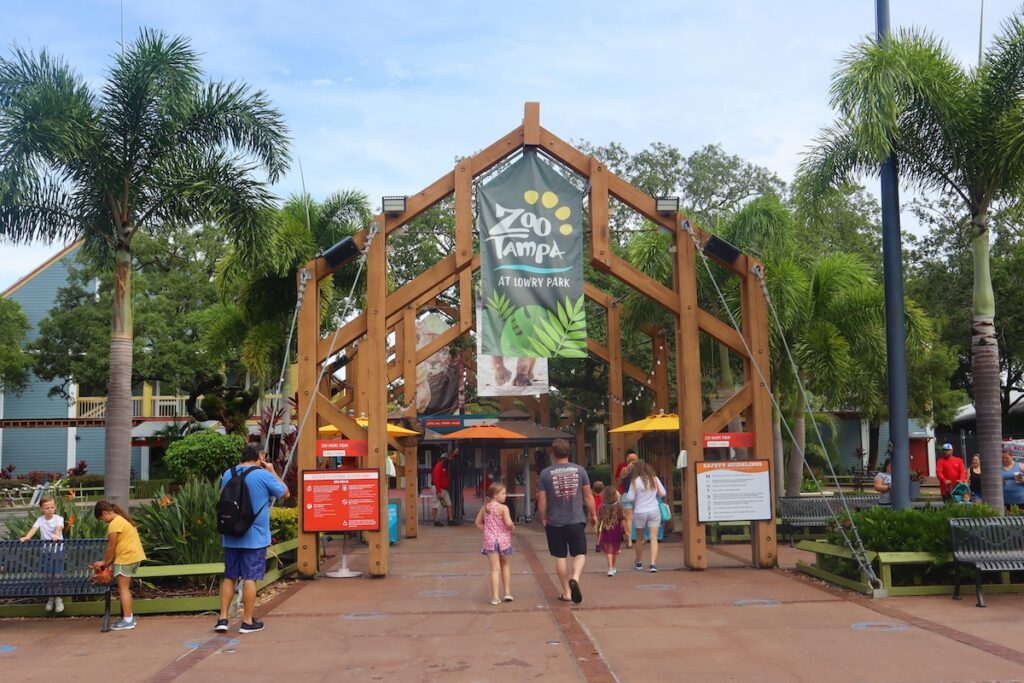 25 Top Rated Zoos in the U.S (+Photos) - Touropia