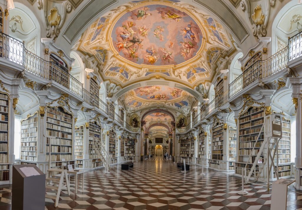30 of the World’s Most Beautiful Libraries (+Photos) - Touropia