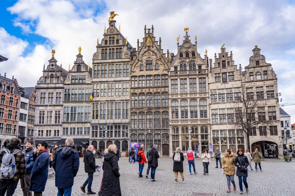 18 Must-Visit Cities for Architecture Lovers (+Photos) - Touropia