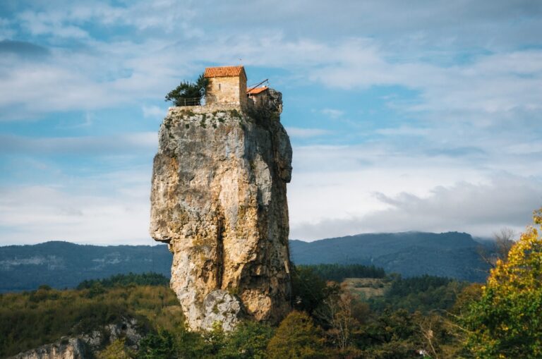9 Most Remote Buildings in the World (+Photos) - Touropia