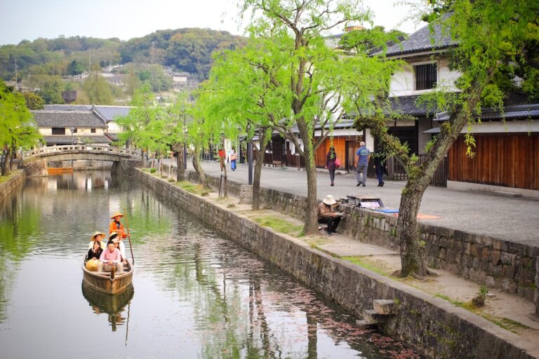 29 Most Beautiful Canal Cities in the World (+Photos) - Touropia