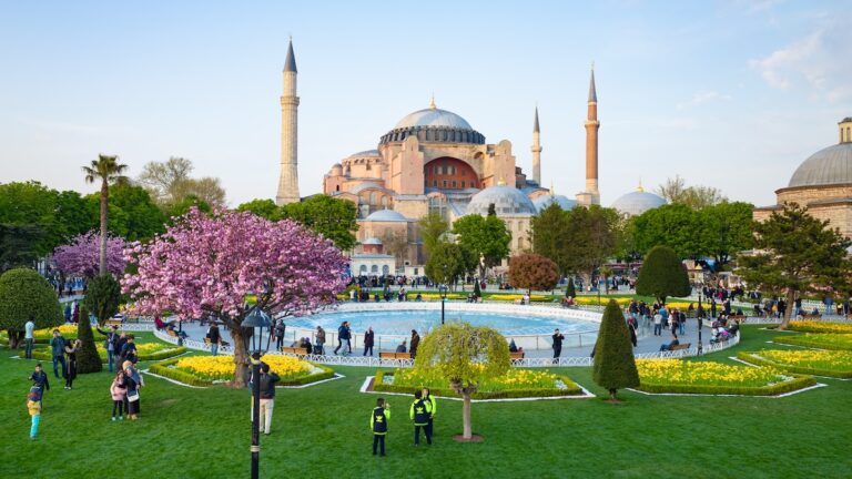 These Countries Are at Their Absolute Best in April (+Photos) - Touropia