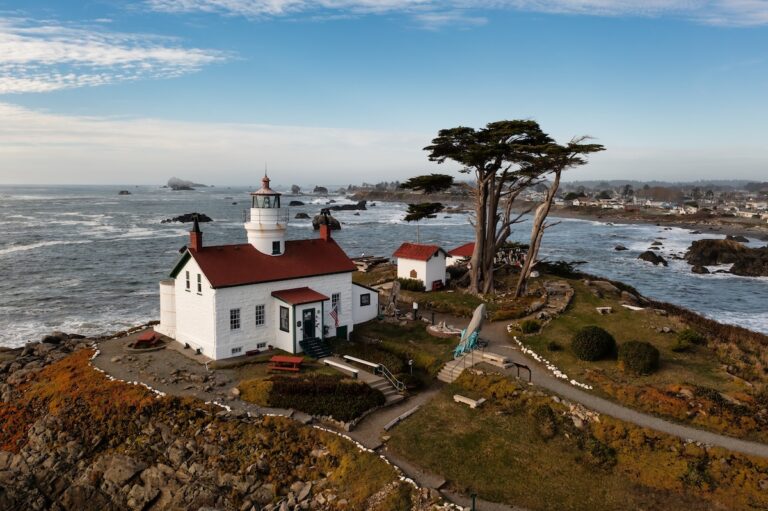 The 23 Most Beautiful Lighthouses In America (+Photos) - Touropia