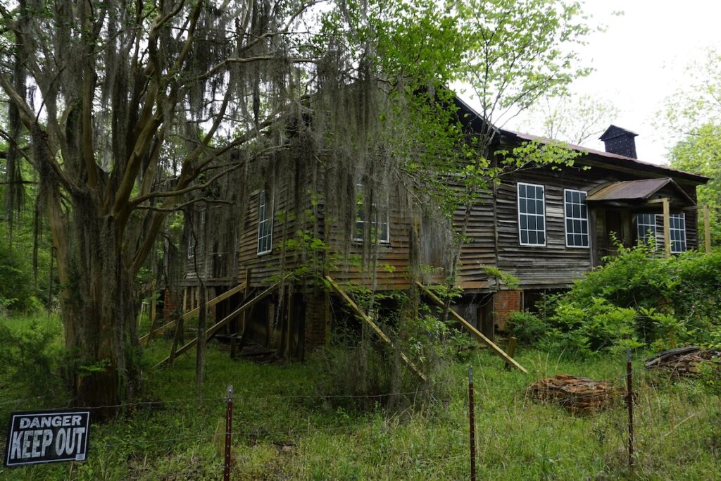 25 Eerie Abandoned Cities around the World (+Photos) - Touropia