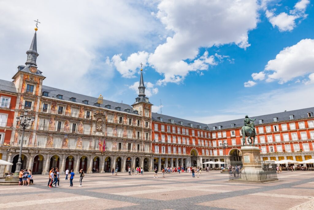 12 of Europe’s Most Beautiful City Squares (+Map) - Touropia