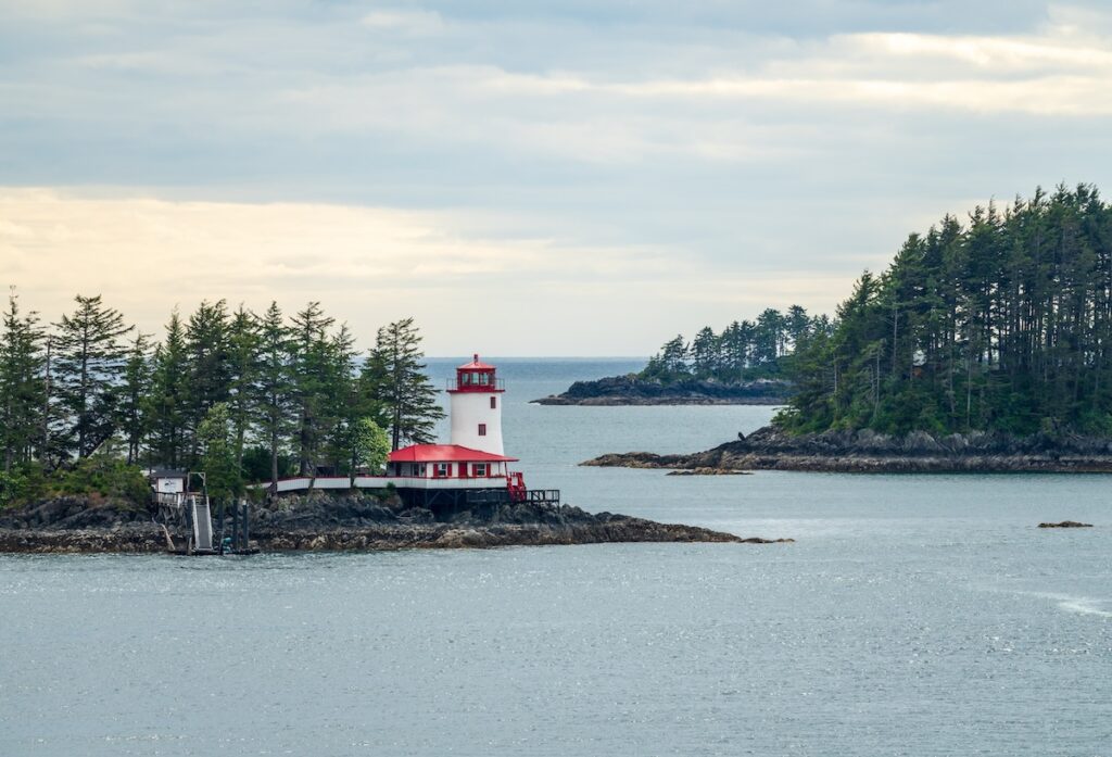 You Can Spend the Night Inside These 7 Lighthouses (+Photos) - Touropia