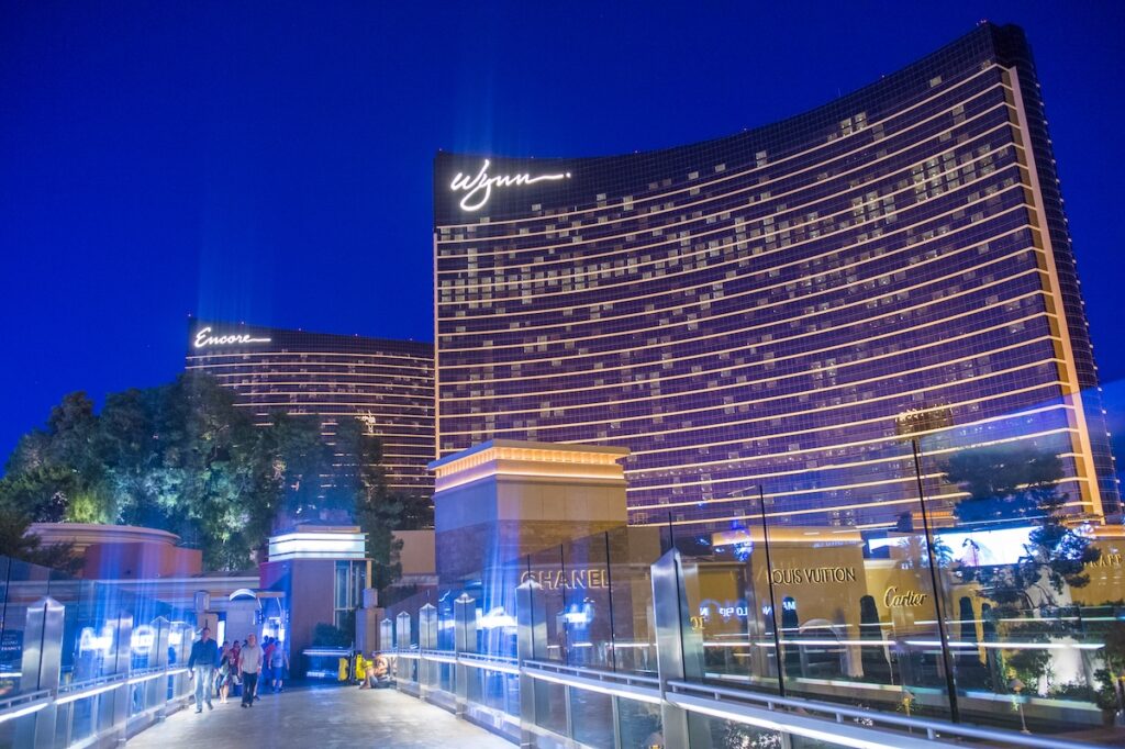 10 Largest Hotels in the World (+Photos) - Touropia