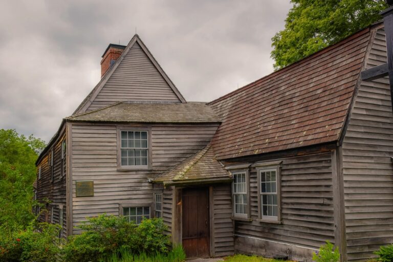 14 Oldest Buildings in America (+Photos) - Touropia