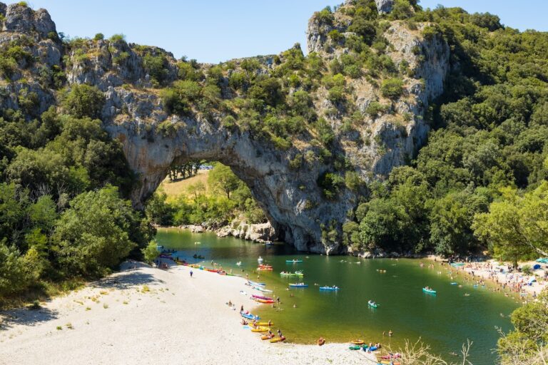 23 Amazing Natural Arches Around The World (+Photos) - Touropia