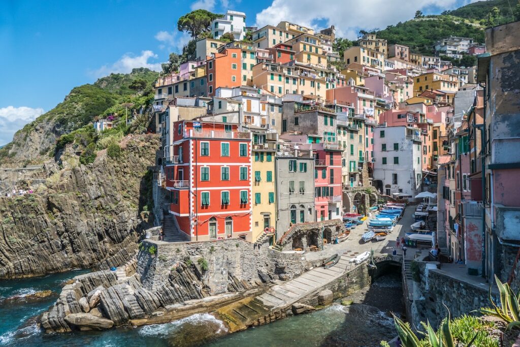 17 Places Putting a Cap on Tourist Numbers (+Map) - Touropia