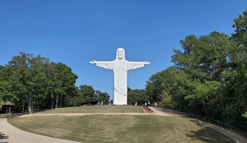 18 of America’s Most Popular Statues (+Photos) - Touropia