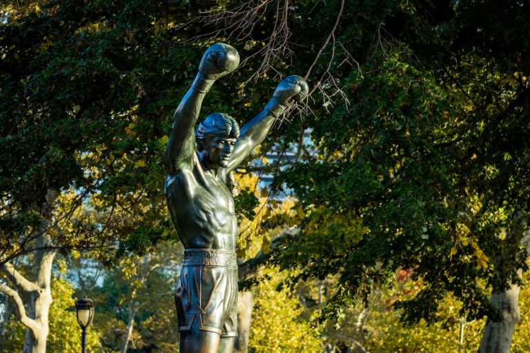 18 of America’s Most Popular Statues (+Photos) - Touropia