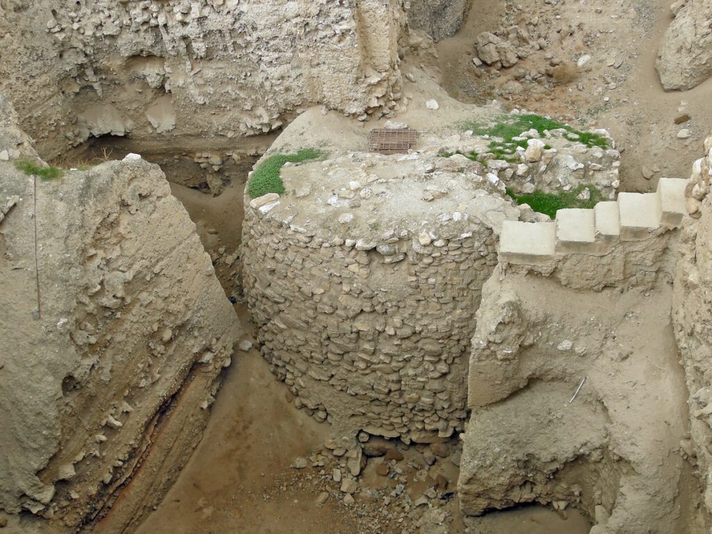 14 Ancient Sites Even Older Than The Pyramids (+Photos) - Touropia
